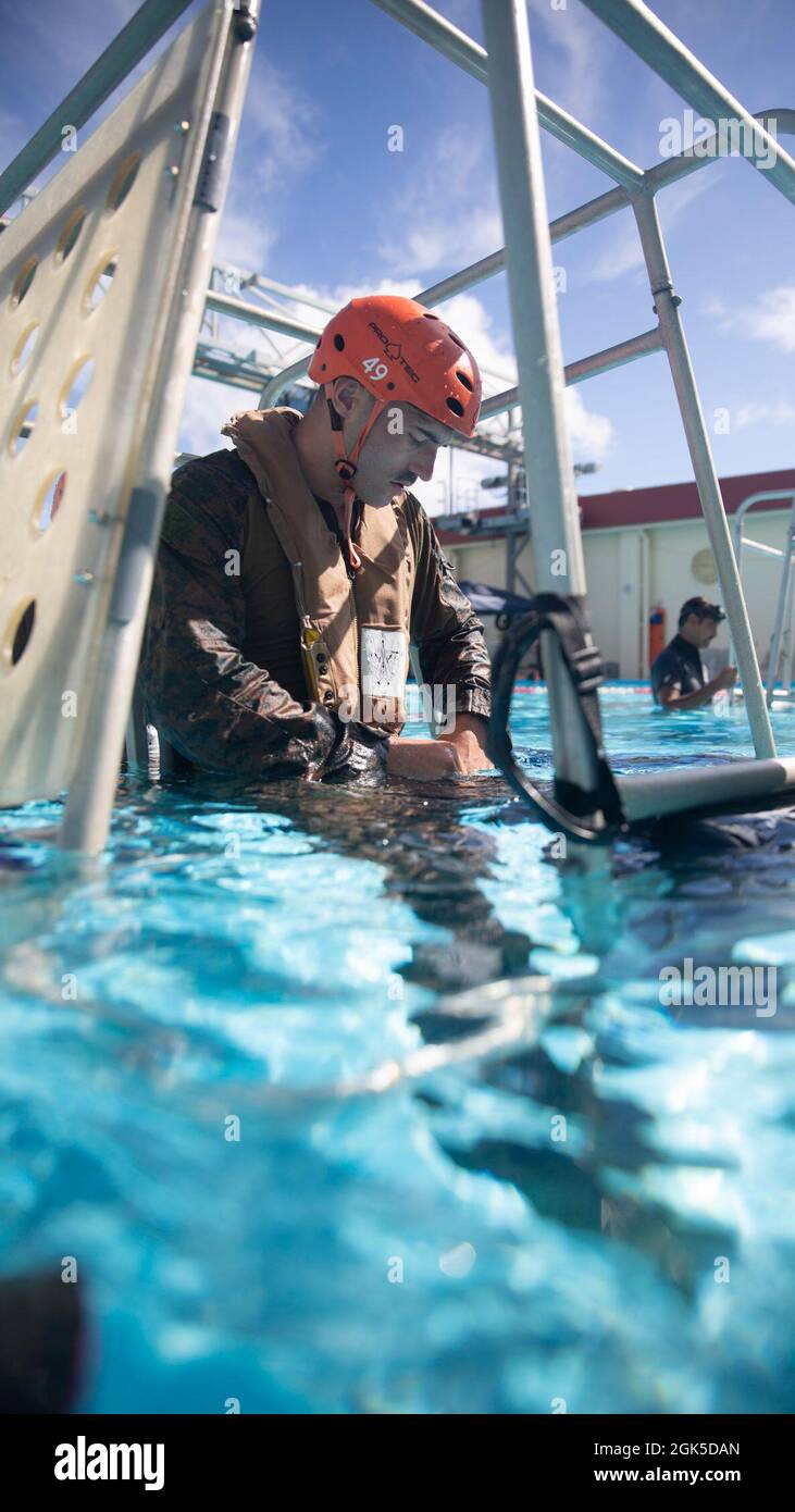 Underwater egress training hi-res stock photography and images - Alamy