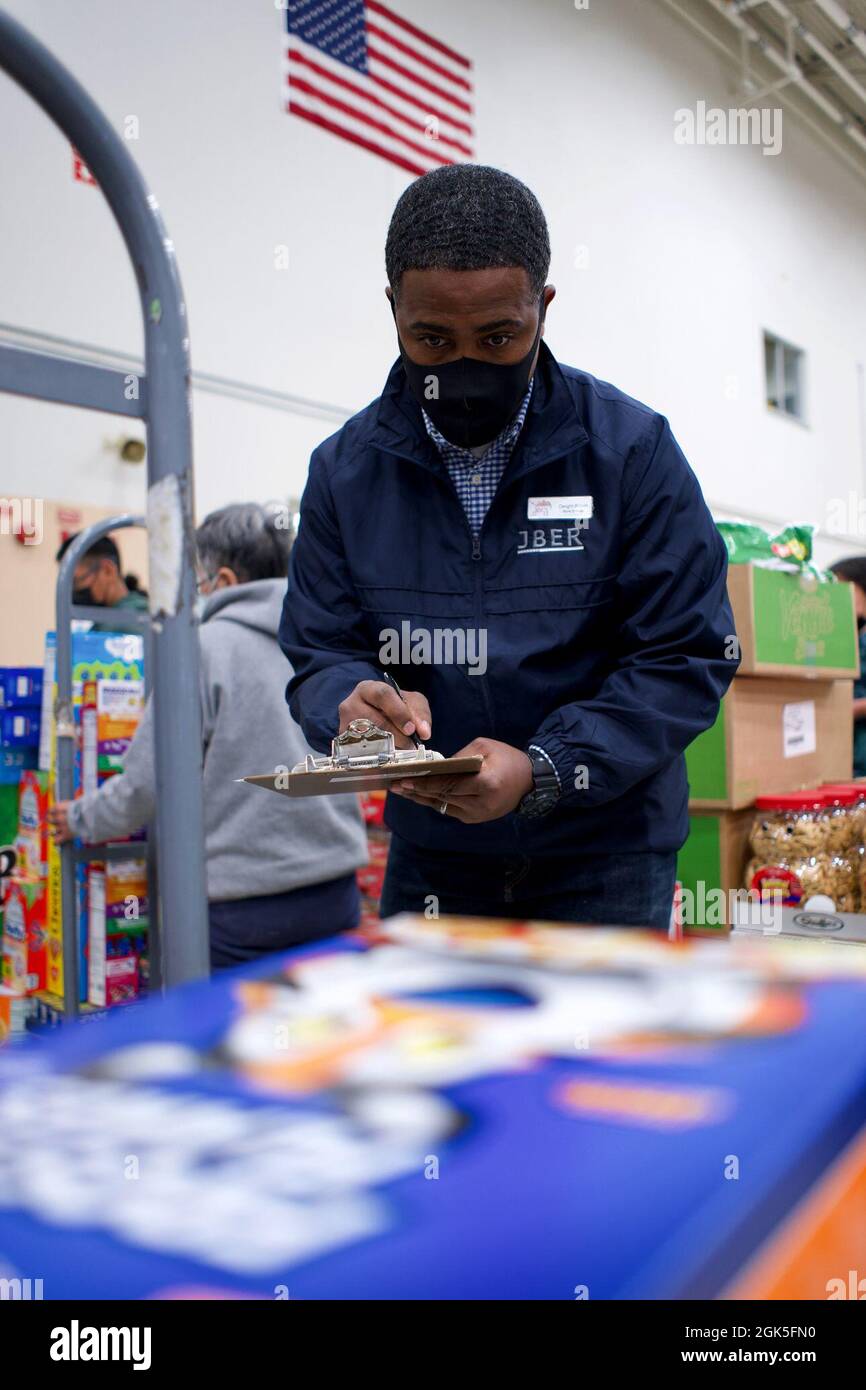 JOINT BASE ELMENDORF-RICHARDSON, Alaska -- Dwight Brown, Anchorage Area ...
