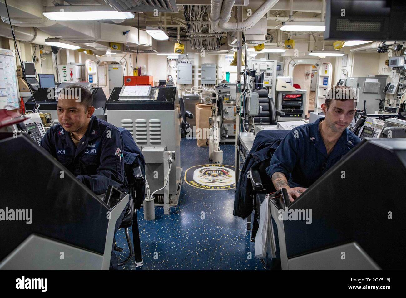 210808-N-PC065-10 ATLANTIC OCEAN (Aug. 8, 2021) U.S. Navy Electricians ...