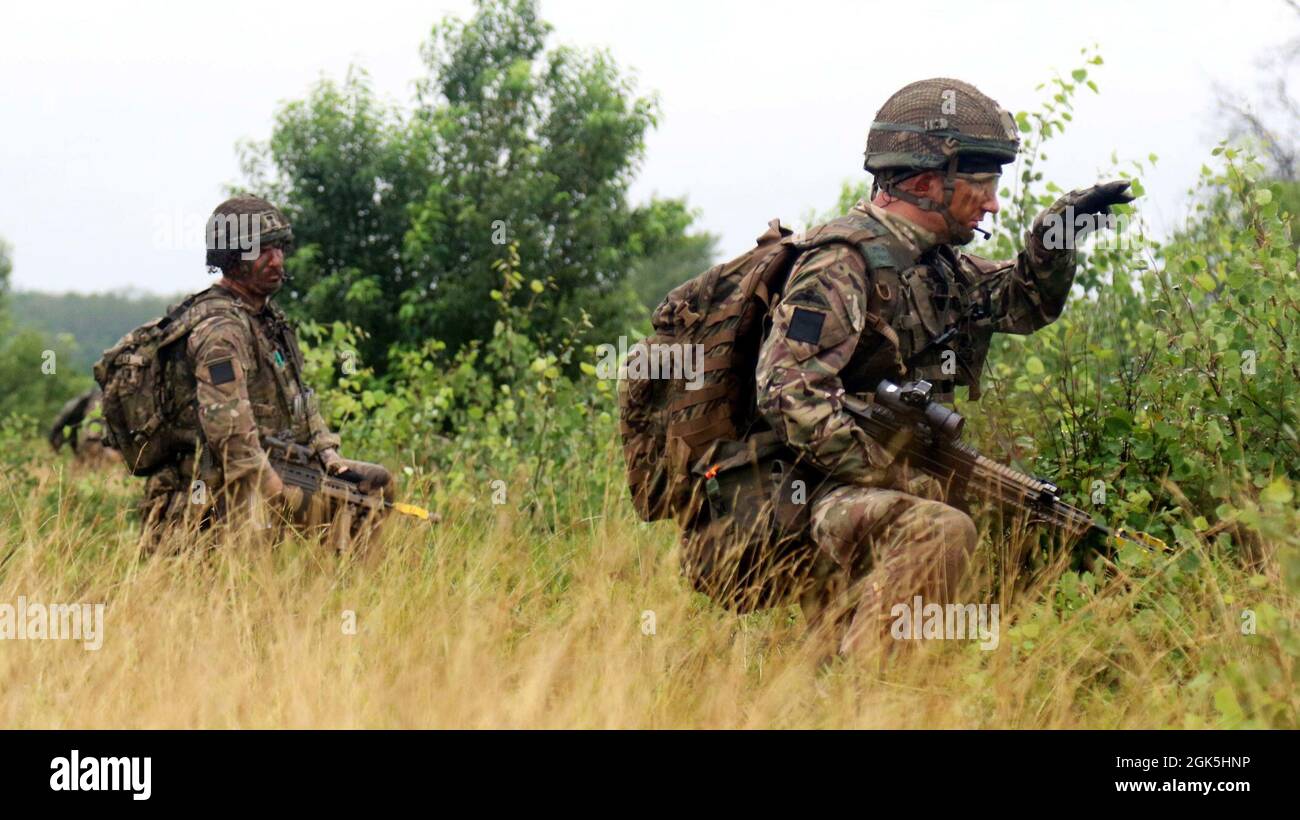 4th battalion parachute regiment hi-res stock photography and images ...