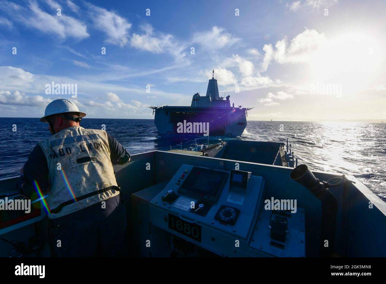 210809-N-MT581-1077 PACIFIC OCEAN (Aug. 9, 2021) Chief Boatswain’s Mate Michael Standridge, from ...