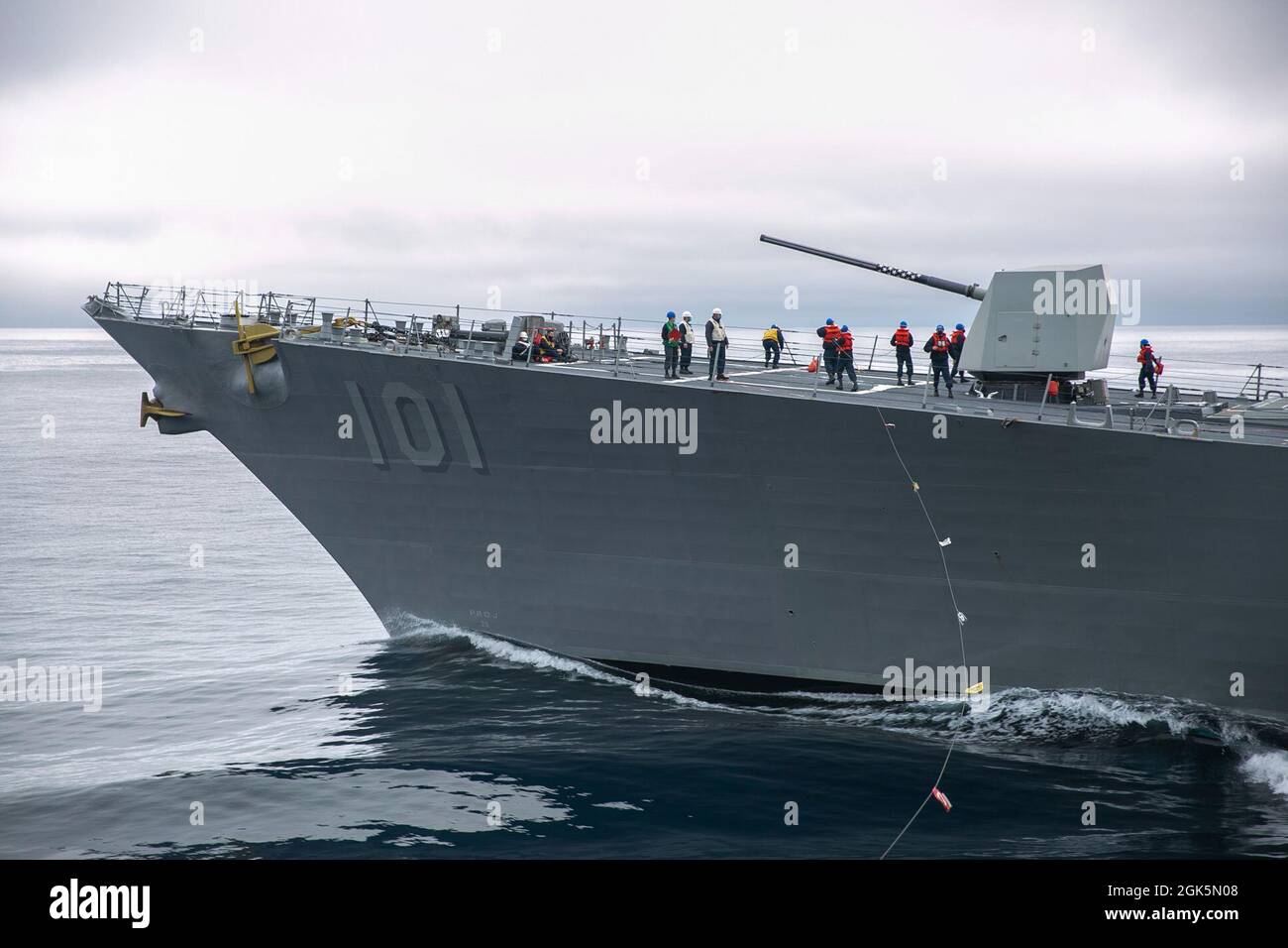 PACIFIC OCEAN (Aug. 9, 2021) Sailors aboard the Arleigh-Burke class ...
