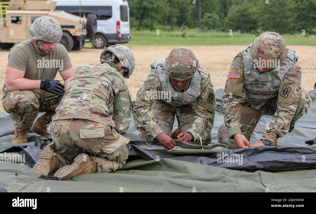 Army reserve combat support hospital hi-res stock photography and ...