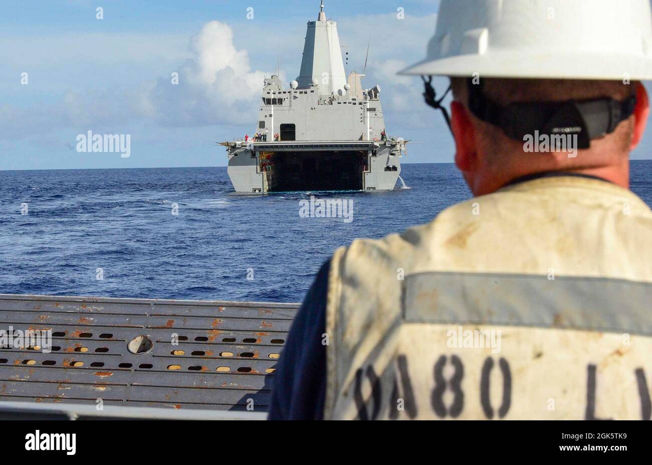 210810-N-MT581-2055 PACIFIC OCEAN (Aug. 10, 2021) Chief Boatswain’s Mate Michael Standridge ...