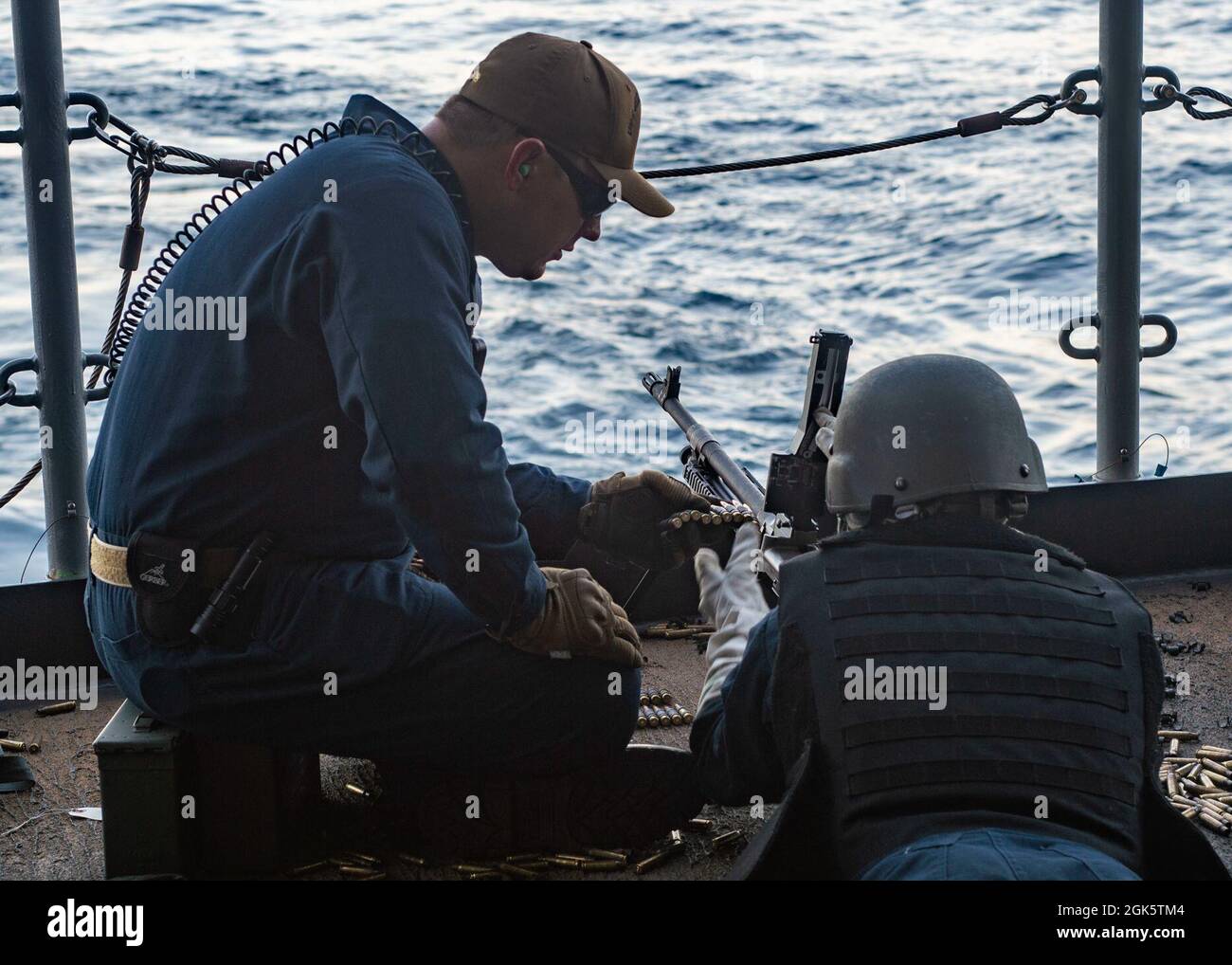 U s navy senior chief master at arms hi-res stock photography and ...