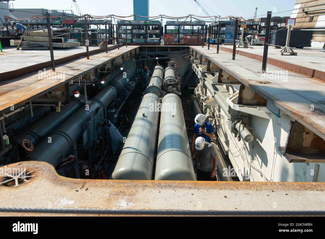 Newport news shipbuilding hi-res stock photography and images - Alamy