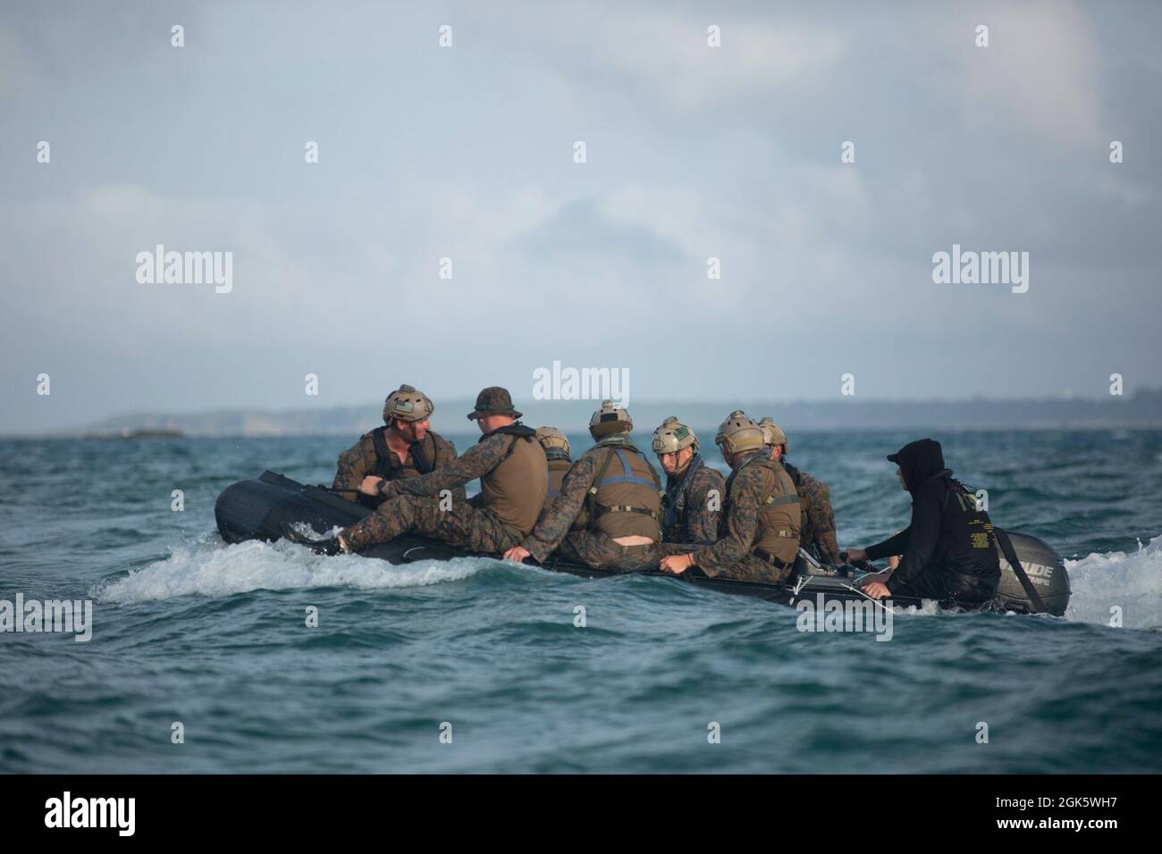 U.S. Marines with 3d Reconnaissance Battalion, 3d Marine Division ...