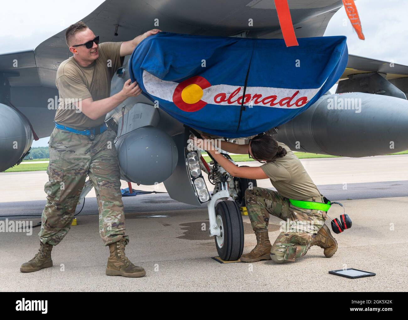 U.S. Air Force Staff Sgt. Andrew Fraizer, flightline crew chief ...