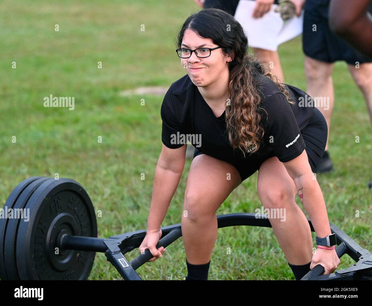 A Soldier assigned to the U.S. Army John F. Kennedy Special Warfare ...