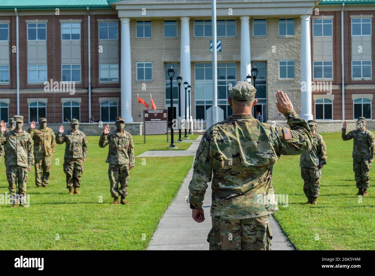 Soldiers assigned to 1st Armored Brigade Combat Team, 3rd Infantry ...