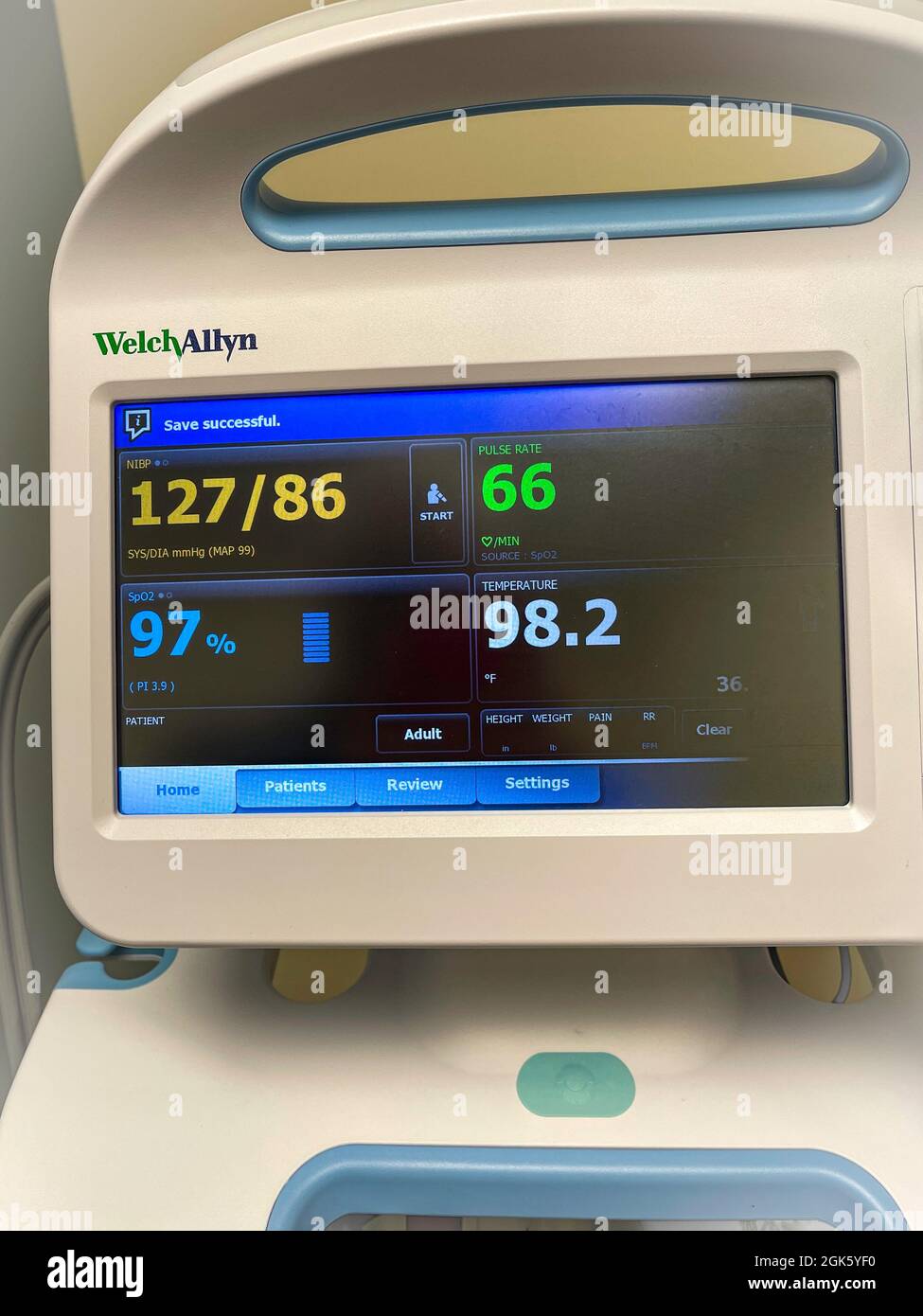 Vital signs monitor hi-res stock photography and images - Alamy