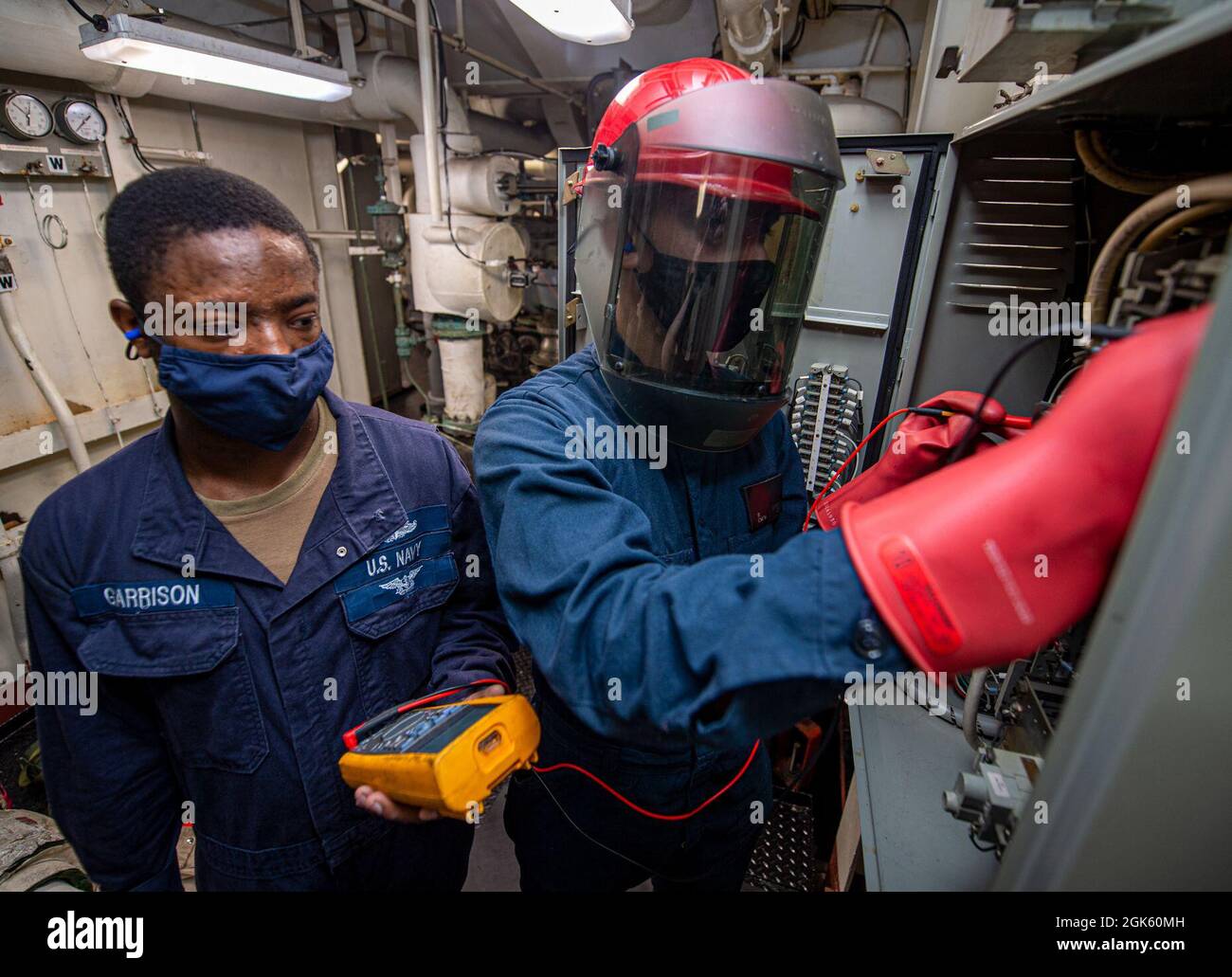 210811-N-IG124-1014 ATLANTIC OCEAN (Aug. 11, 2021) Electricians Mate ...