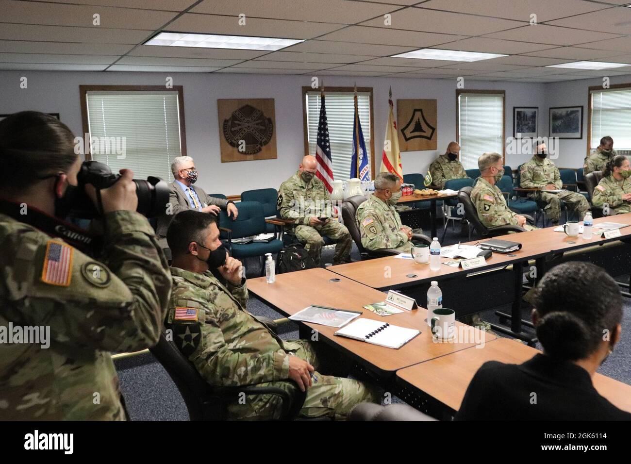The 40th Chief of Staff of the U.S. Army Gen. James McConville (left ...
