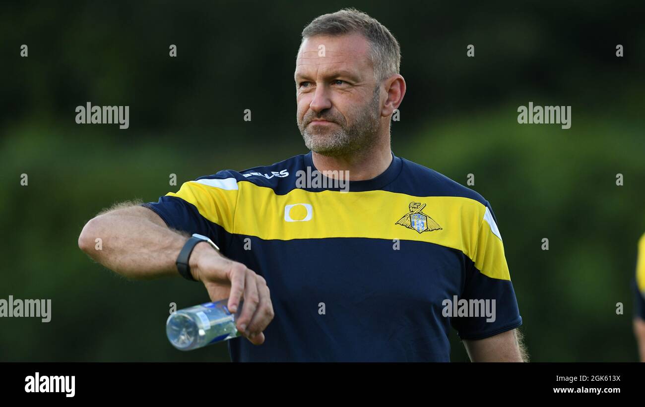 Andrew roe hi-res stock photography and images - Alamy