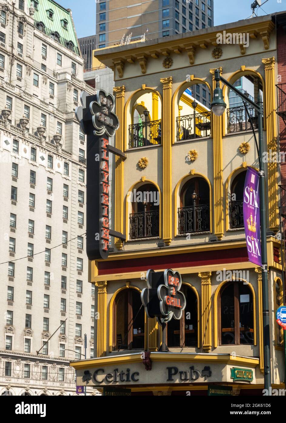 Celtic pub new york hi-res stock photography and images - Alamy