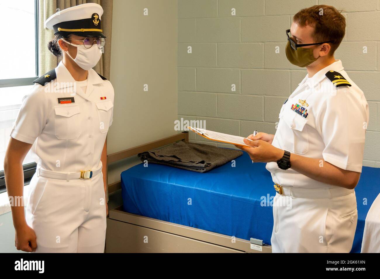 210811-N-NO485-0073 NEWPORT, R.I. (Aug. 11, 2021) An Officer Candidate ...