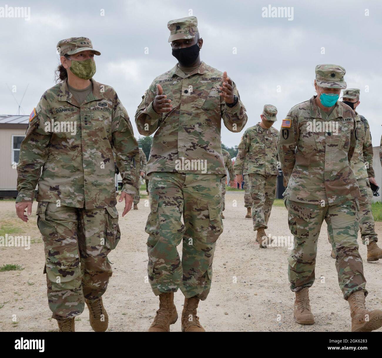 U.S. Army Reserve Commanding General and Chief of Army Reserve Lt. Gen ...