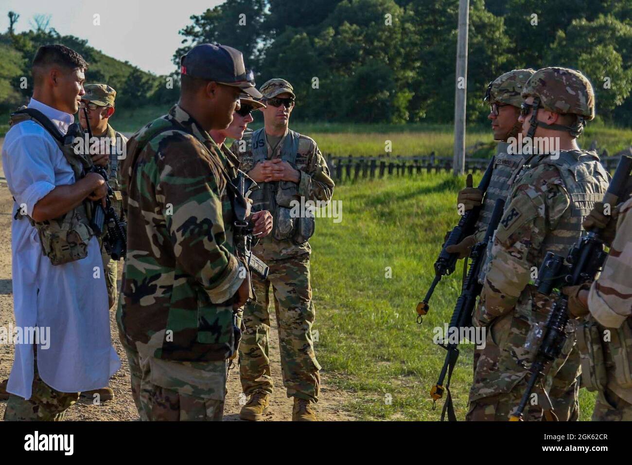 U.S. Army Reserve Soldiers with 196th Transportation Company, open a ...