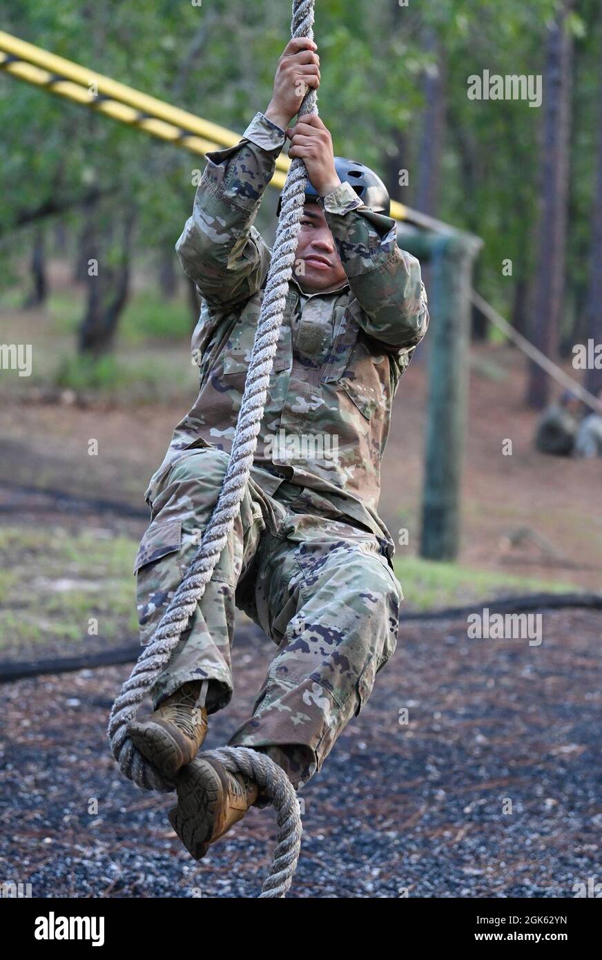 A Soldier assigned to the U.S. Army John F. Kennedy Special Warfare ...