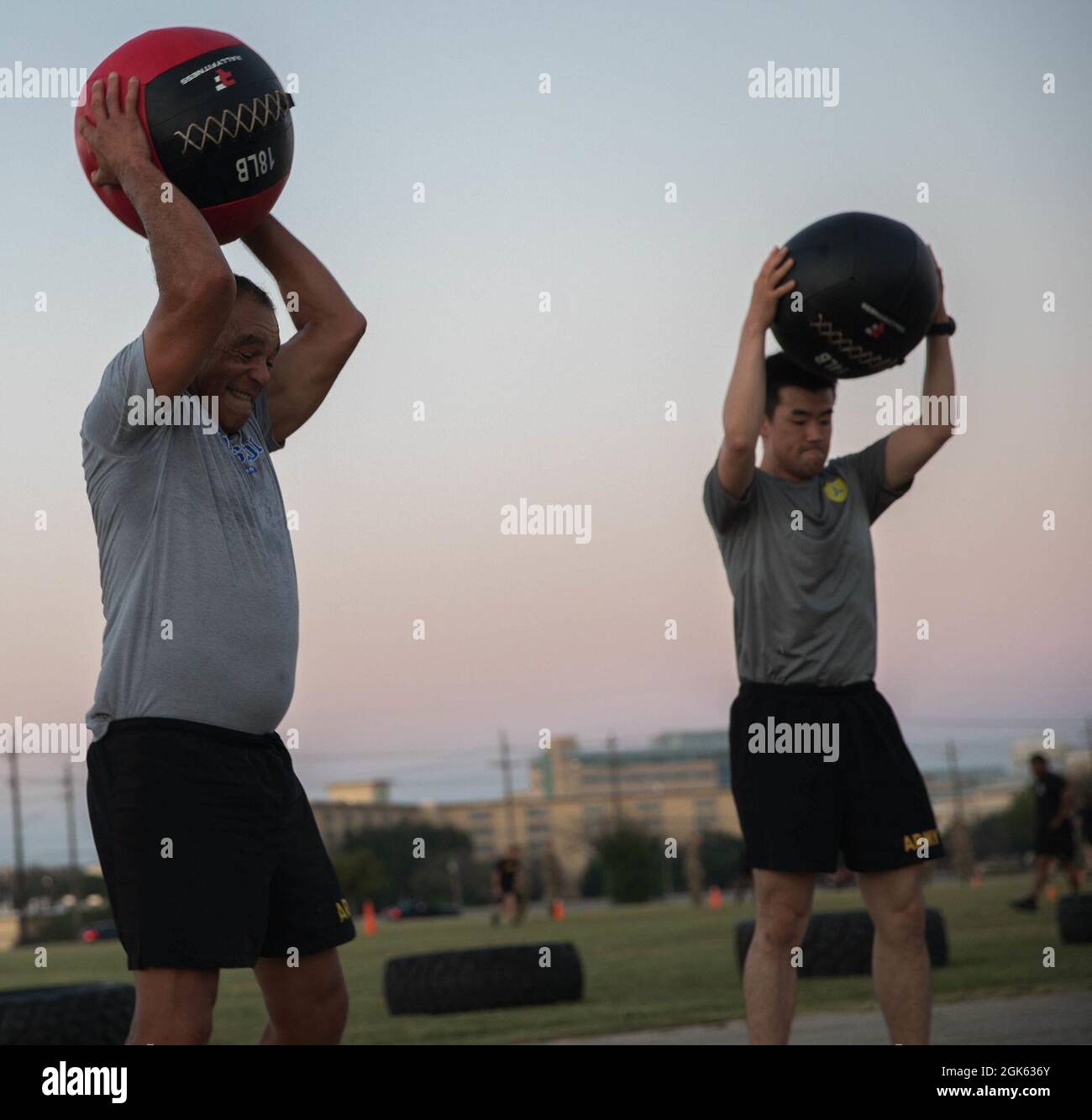 Gen. Garrett joins the III Corps command team in a circuit training ...