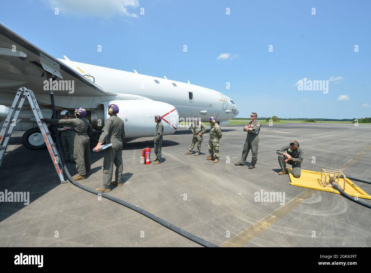 Marines from Marine Wing Support Squadron 271 Aviation Mobility Company ...