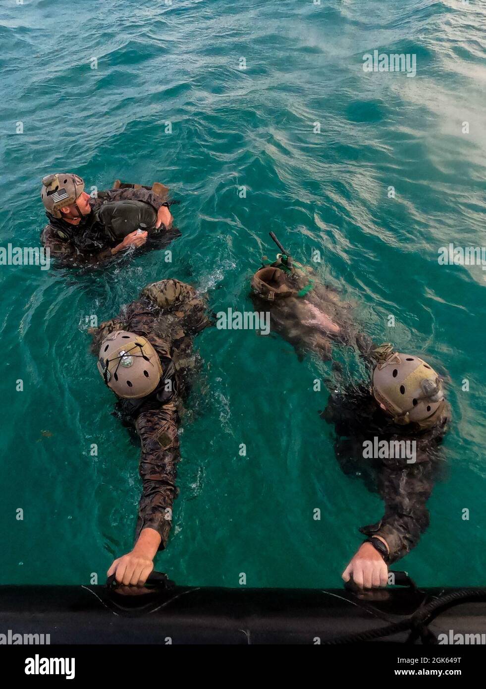 U.S. Marines with 3d Reconnaissance Battalion, 3d Marine Division ...