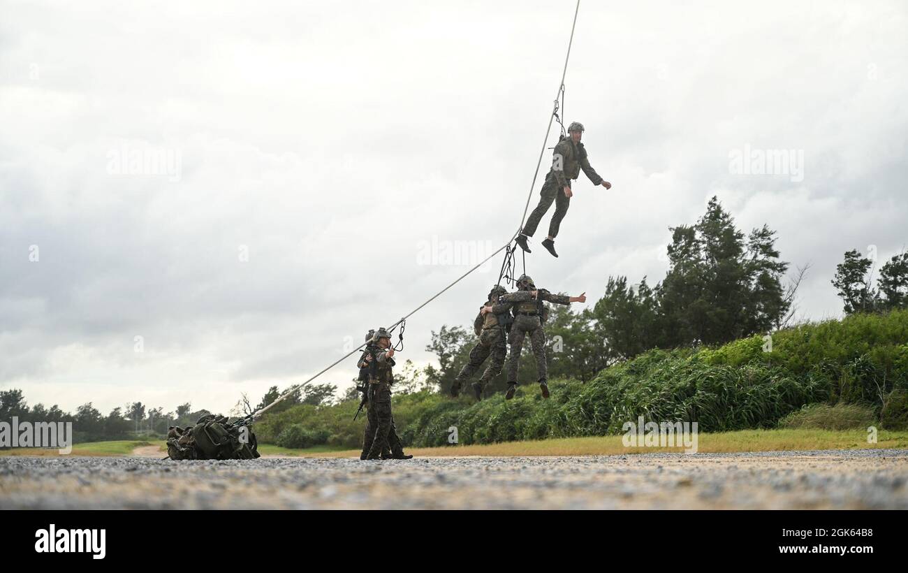 U.S. Marines with 3d Reconnaissance Battalion, 3d Marine Division ...