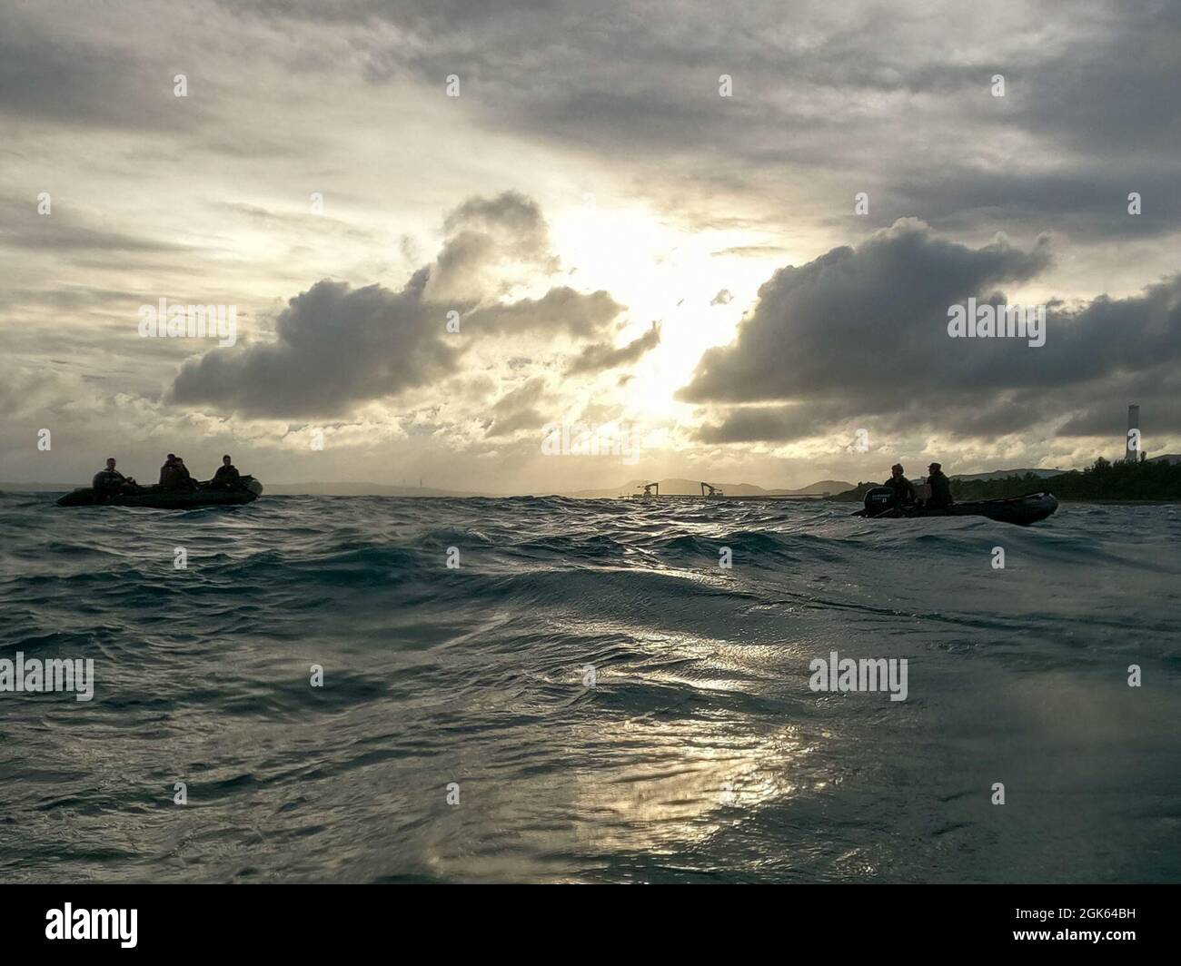 U.S. Marines with 3d Reconnaissance Battalion, 3d Marine Division ...