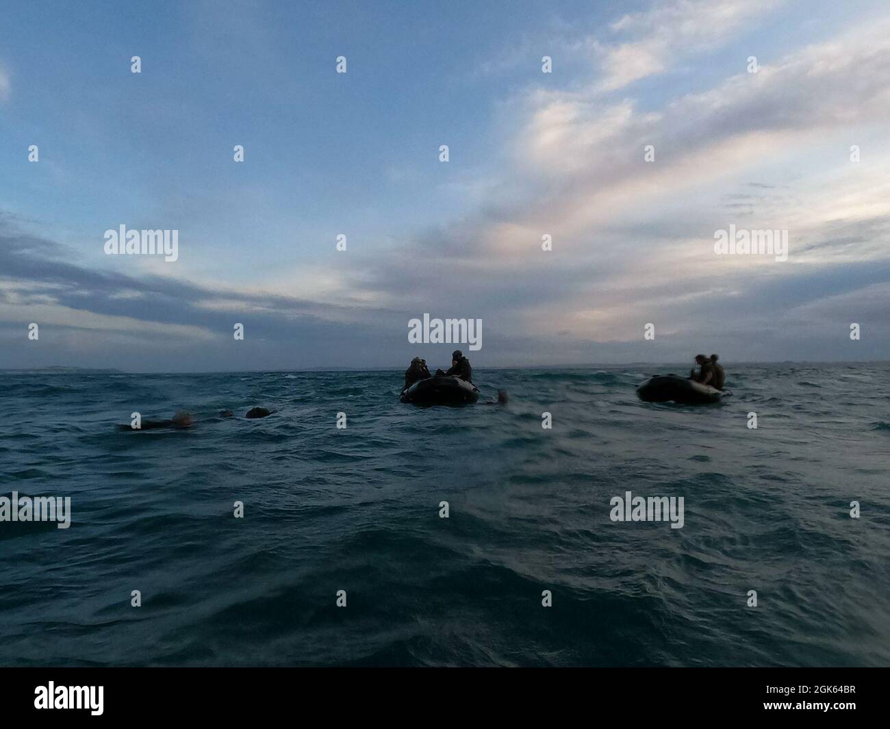 U.S. Marines with 3d Reconnaissance Battalion, 3d Marine Division ...