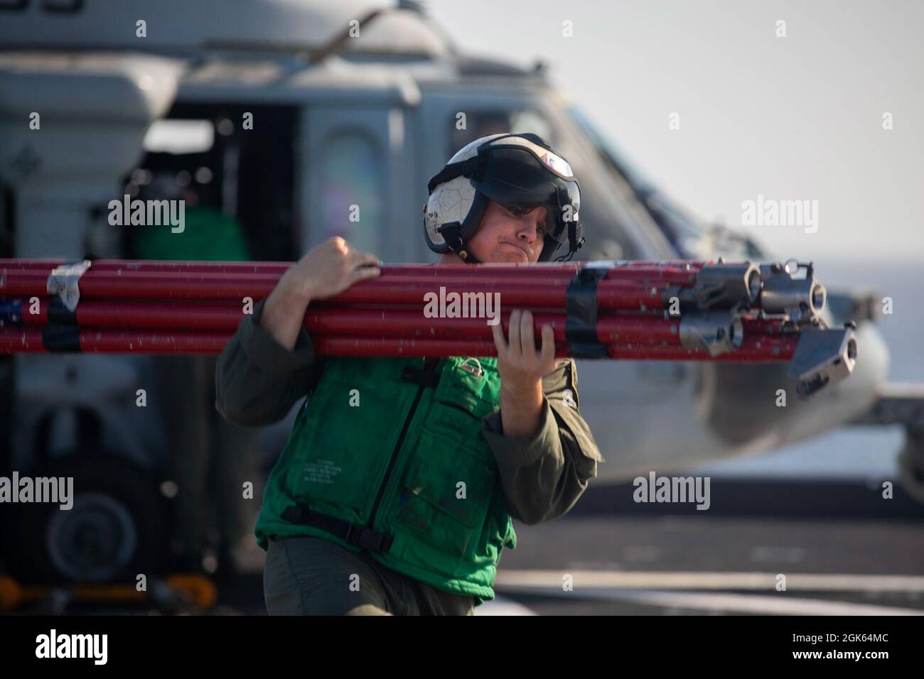 210811-N-LR905-4098 PACIFIC OCEAN (Aug. 11, 2021) – Naval Aircrewman ...