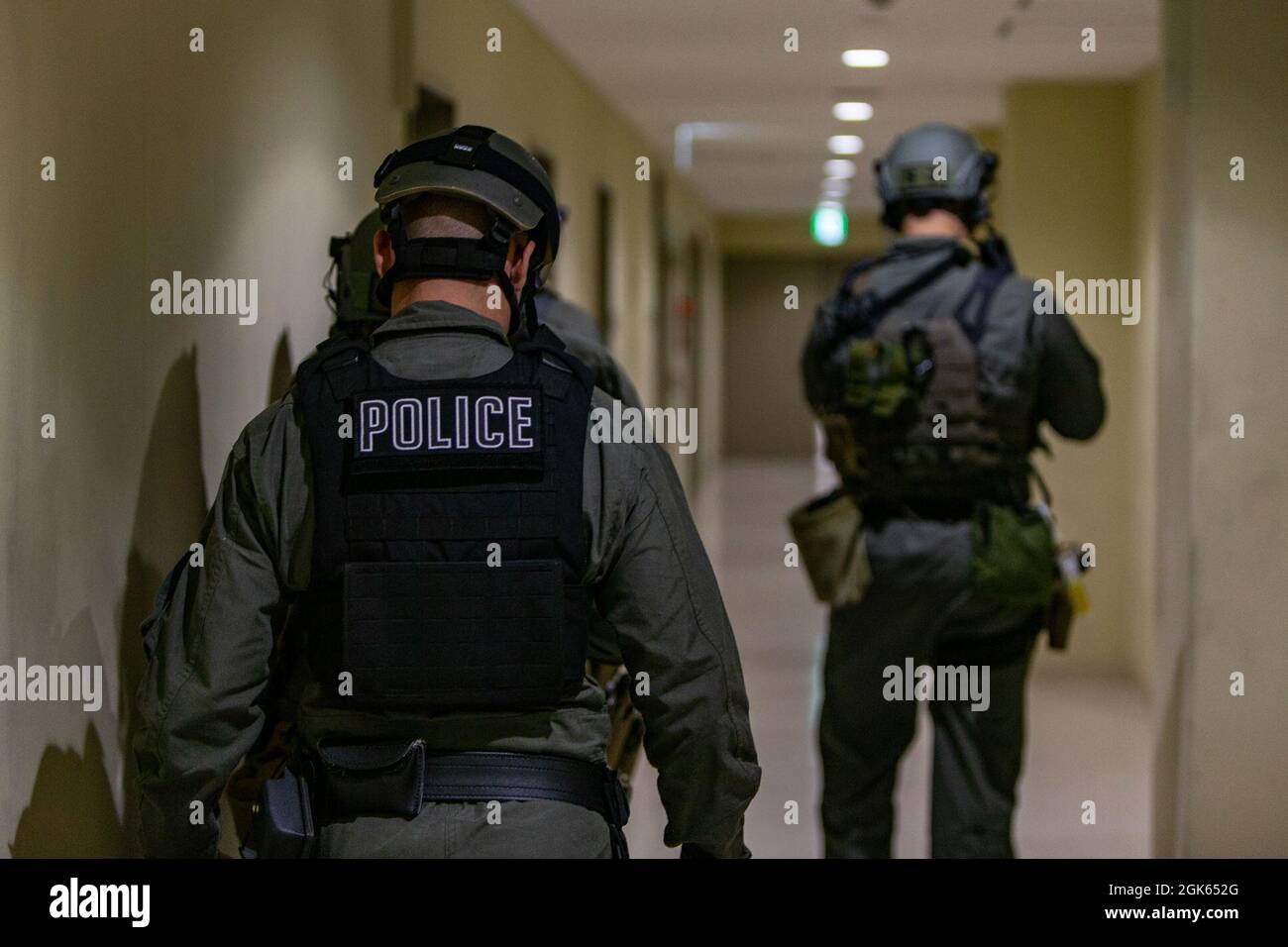 U.S. Marines with the Special Reaction Team (SRT), Headquarters and ...
