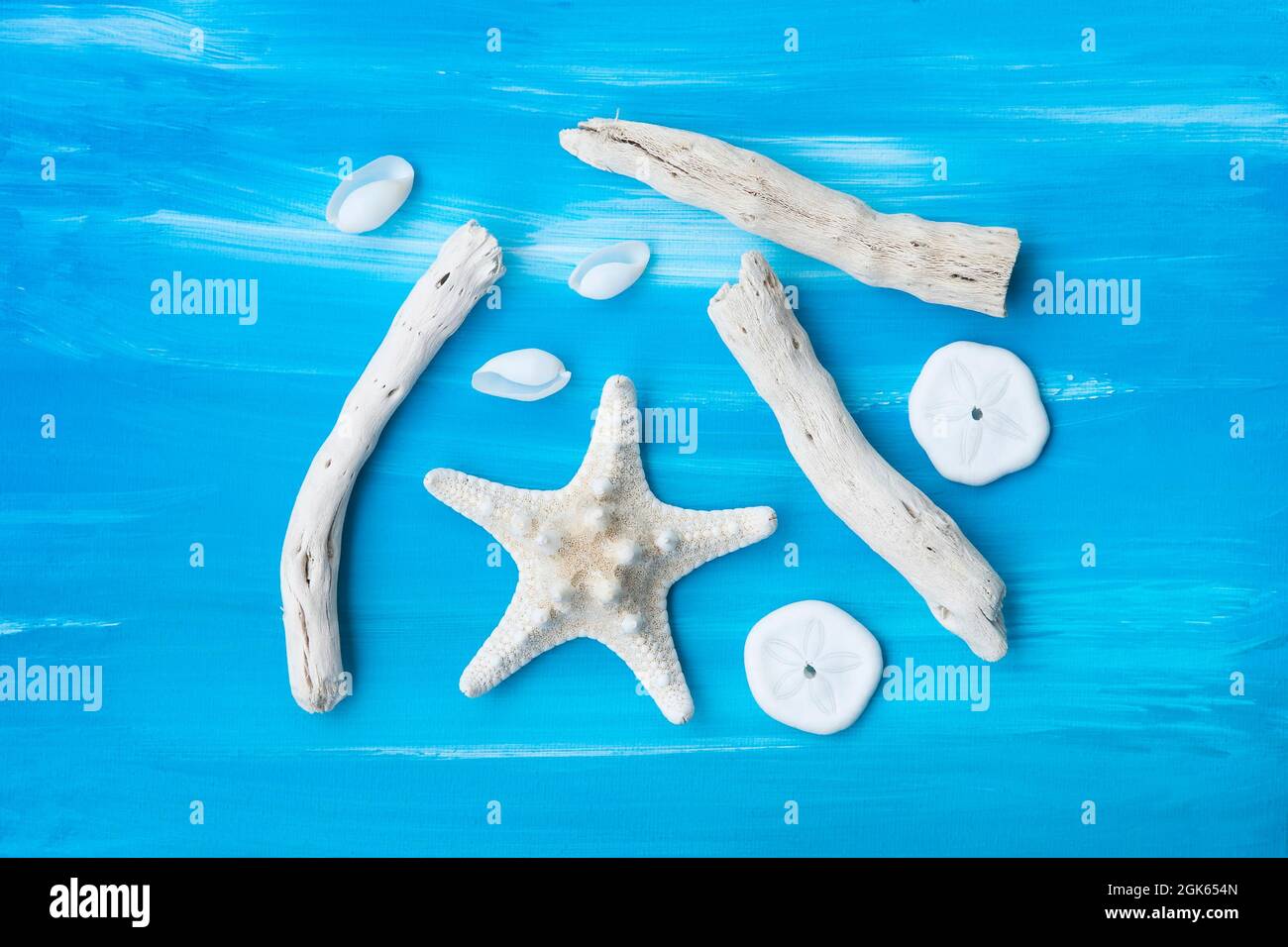 Painted blue background hi-res stock photography and images - Alamy