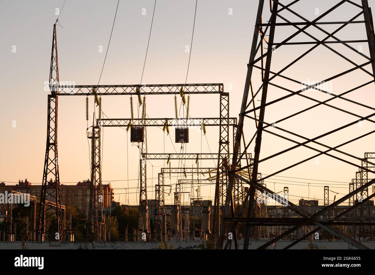 High frequency stopper hi-res stock photography and images - Alamy