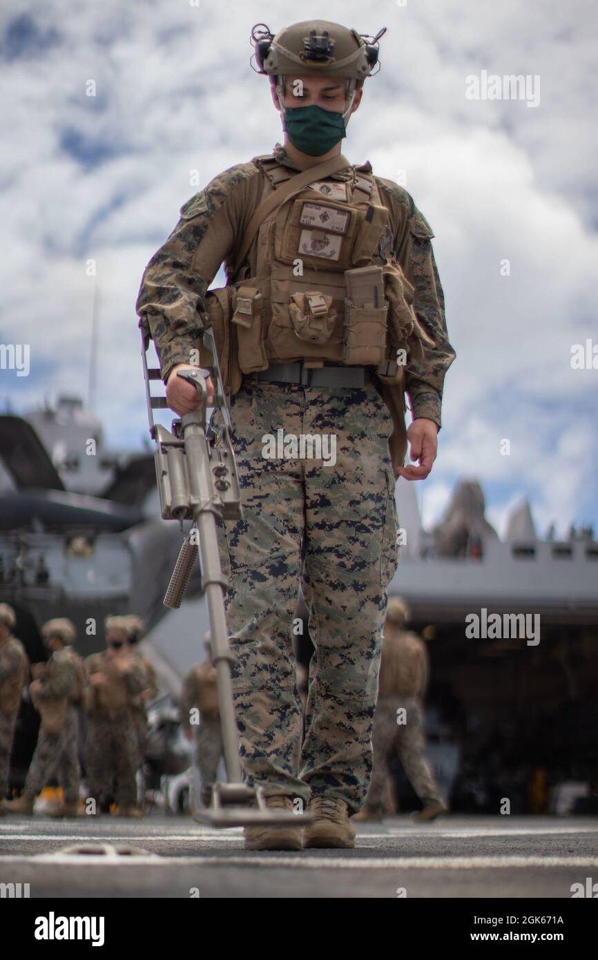 PACIFIC OCEAN (Aug. 12, 2021) U.S. Marine Corps Lance Cpl. Thomas ...