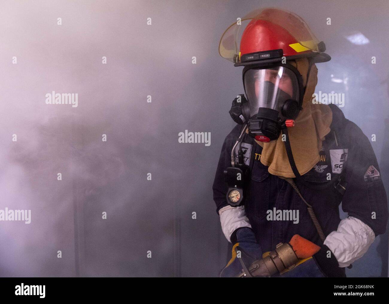 210813-N-WU807-1029 PHILIPPINE SEA (Aug. 13, 2021) Chief Gunner's Mate ...