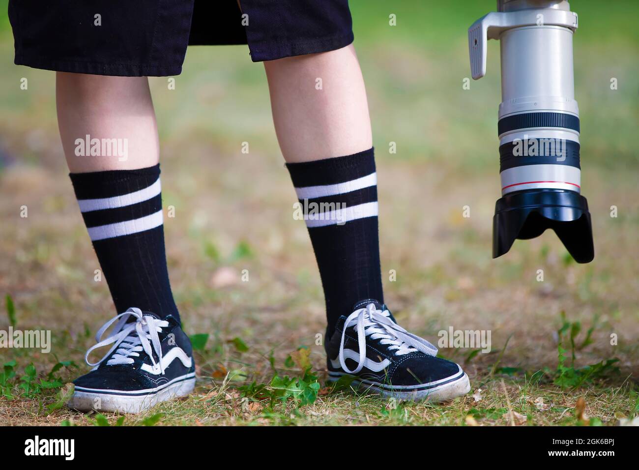 Big feet woman comparison hi-res stock photography and images - Alamy