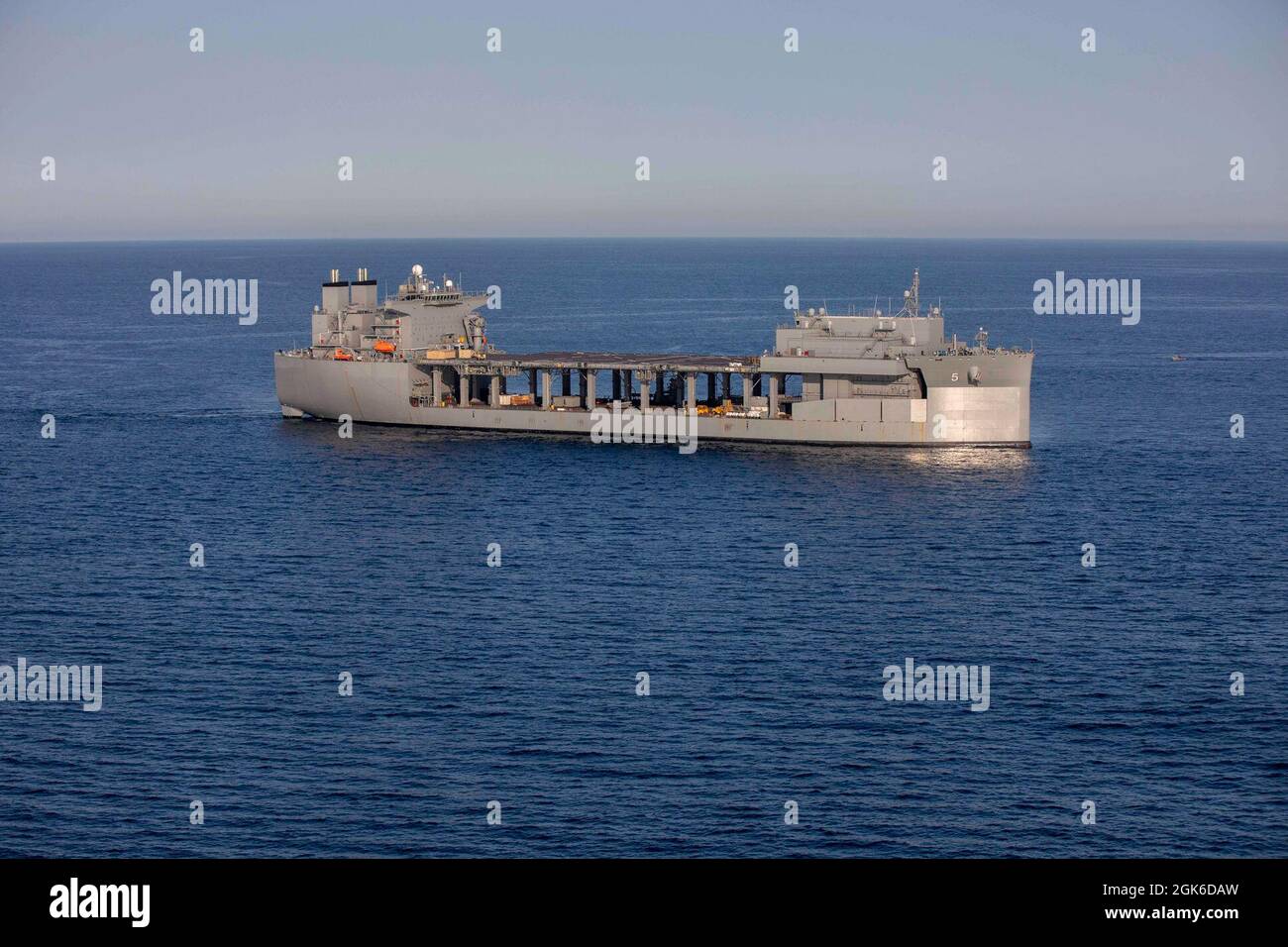 210813-N-LR905-1250 PACIFIC OCEAN (Aug. 13, 2021) – Expeditionary sea ...