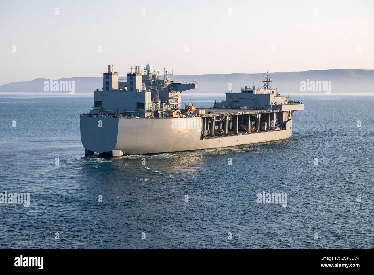 210813-N-LR905-1355 PACIFIC OCEAN (Aug. 13, 2021) – Expeditionary sea ...