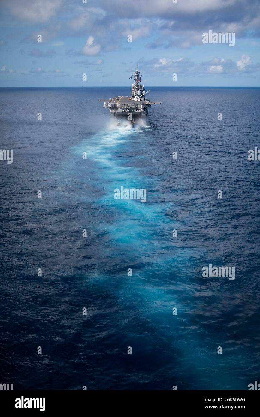 210814-N-MZ836-3689 ATLANTIC OCEAN (Aug. 14, 2021) A landing craft, air ...