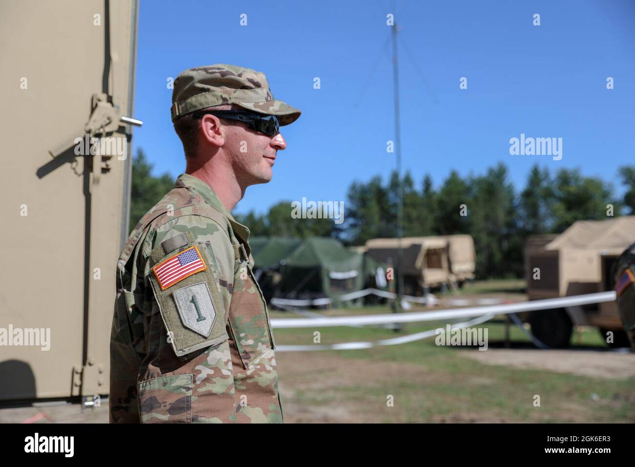 228th signal hi-res stock photography and images - Alamy