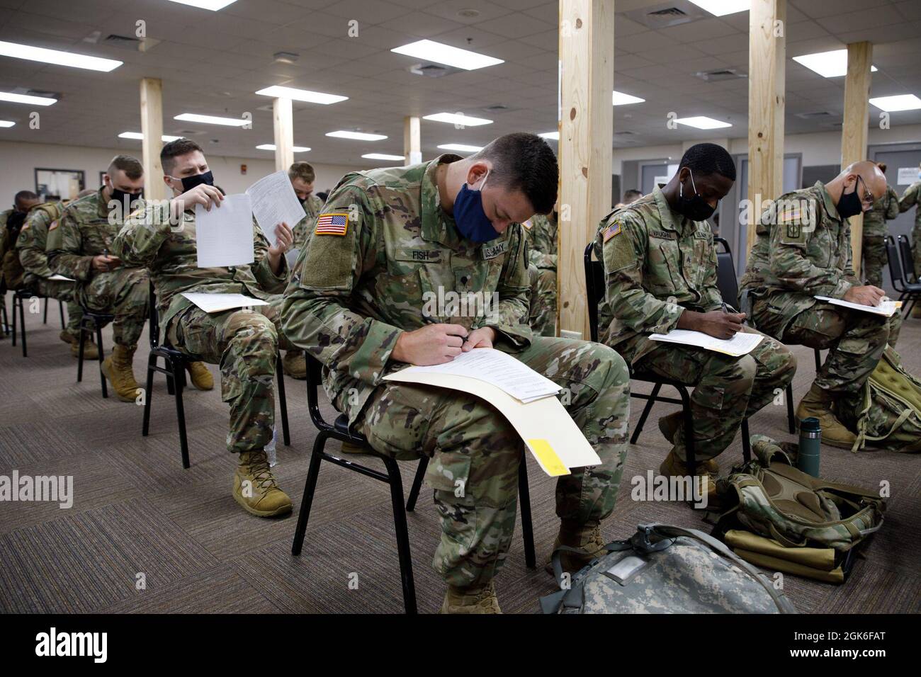 Army Reserve Soldiers from the 447th Military Police Company complete ...