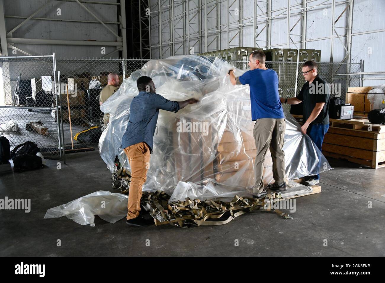 HOMESTEAD, Florida ug. 15, 2021) -- A team of 14 military personnel ...