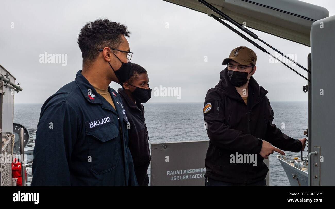 PACIFIC OCEAN (August 15, 2021) Cryptologic Technician (Technical) 2nd ...