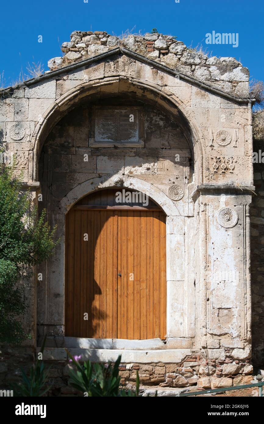 Aerides athens greece monastiraki hi-res stock photography and images ...