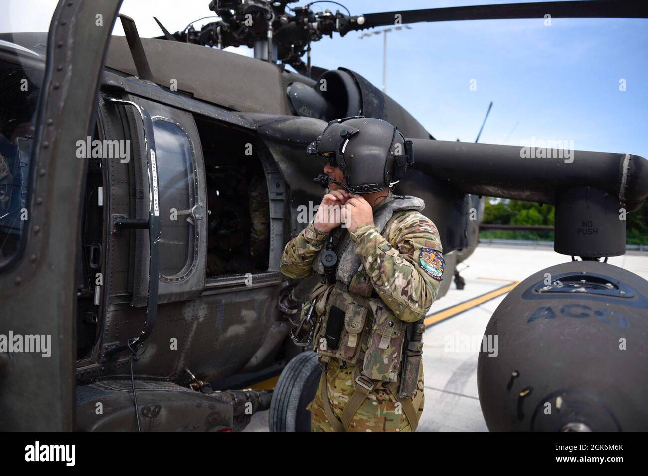 A U.S. Army Soldier with the 1st Battalion, 228th Aviation Regiment ...