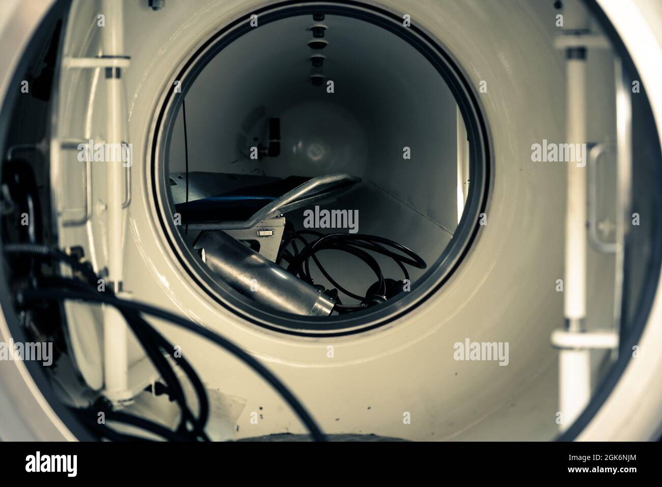 Pressure chamber train hi-res stock photography and images - Alamy