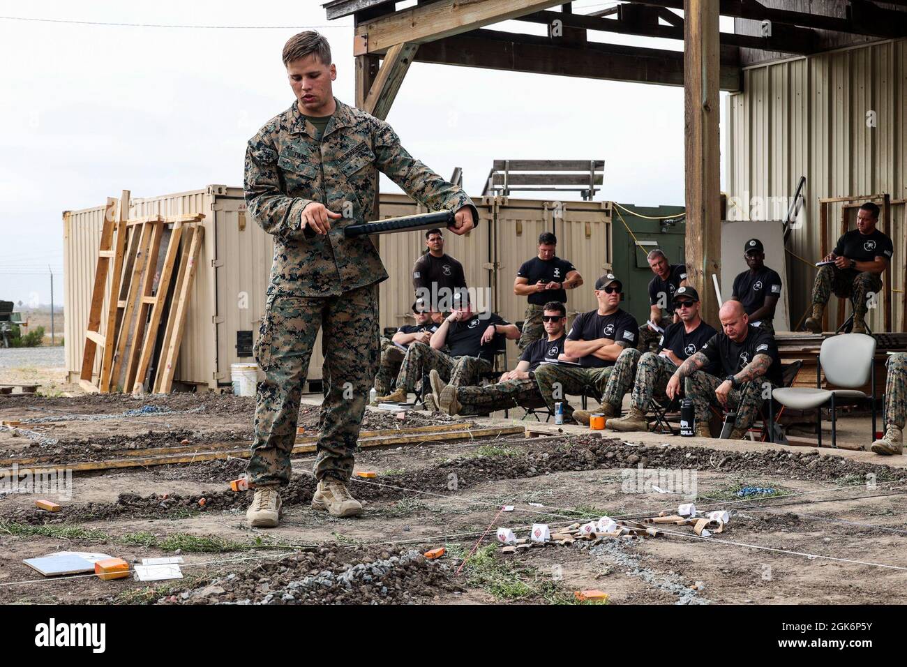 U.S. Marines with 1st Battalion, 5th Marines, 1st Marine Division ...
