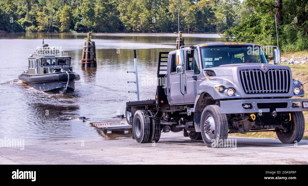 STENNIS SPACE CENTER, Miss. -- NAVSCIATTS instructors and international ...