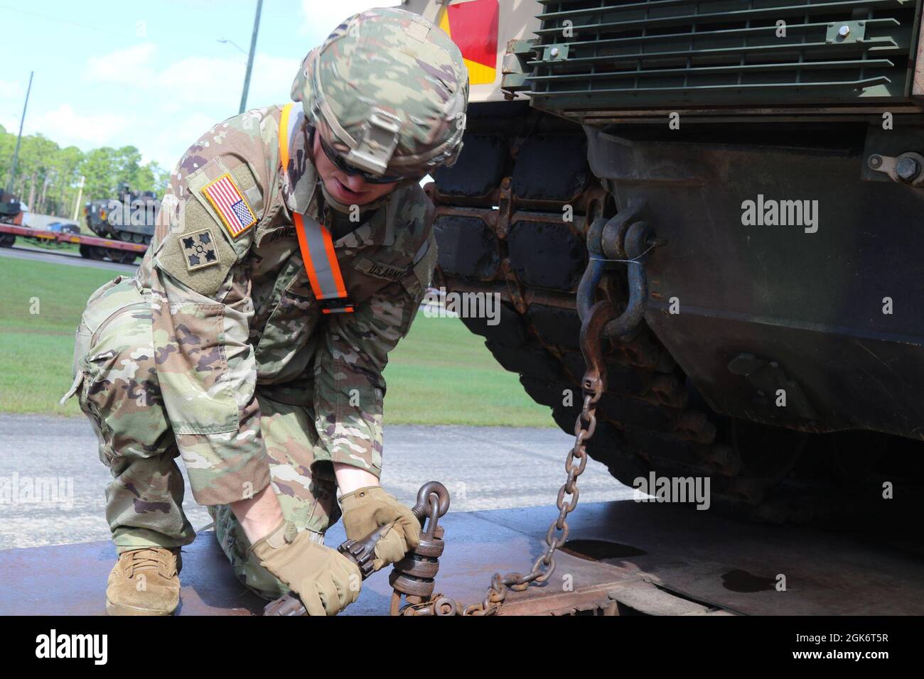 A Soldier assigned to the 1st Battlaion, 64th Armor Regiment, 1st ...