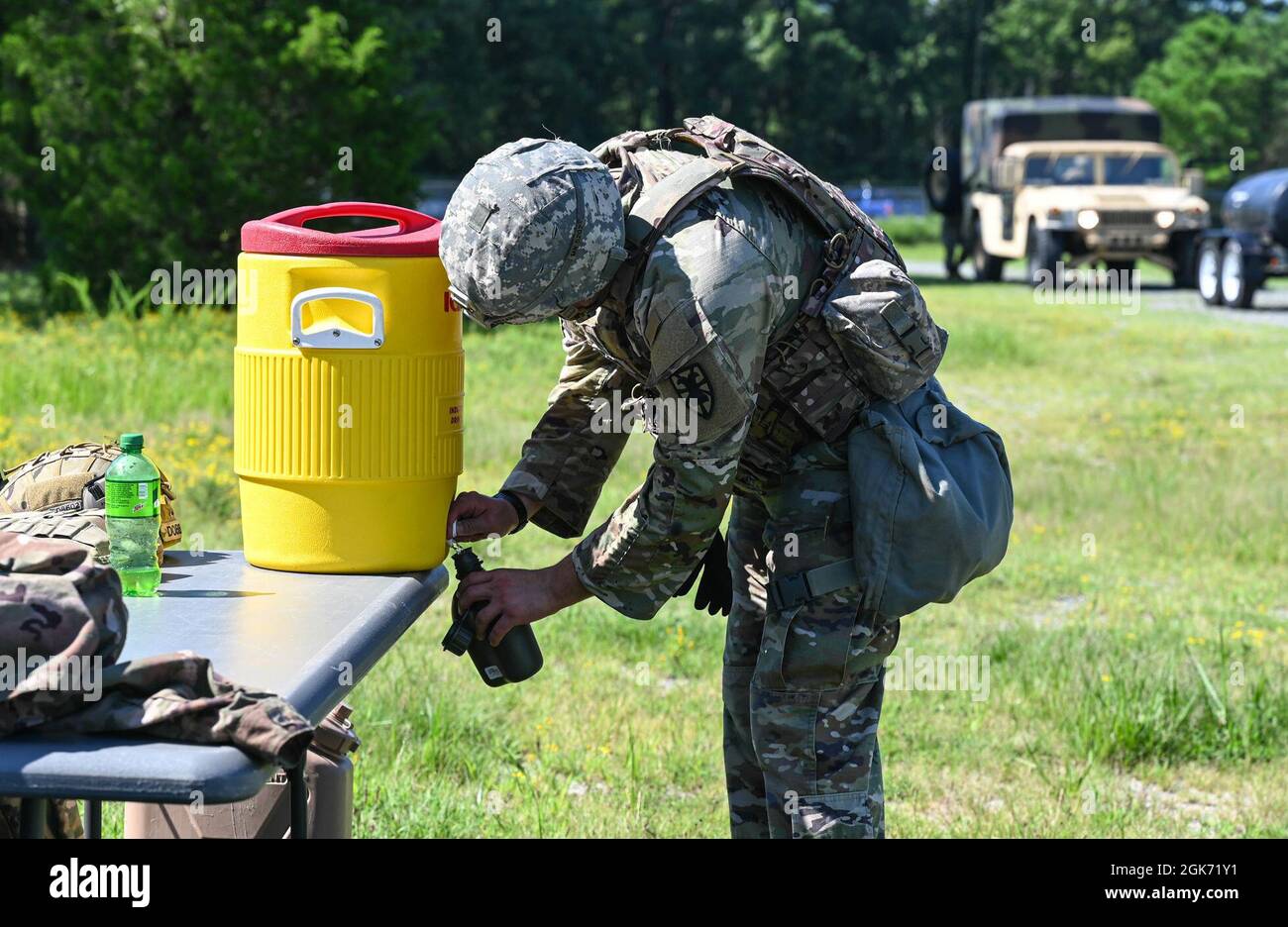 A U.S. Army Soldier from the 149th Seaport Operations Company, 7th ...